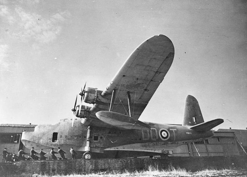 Ground crew haul Short Sunderland Mark I P9600 DQ T of No 10 Squadron ...